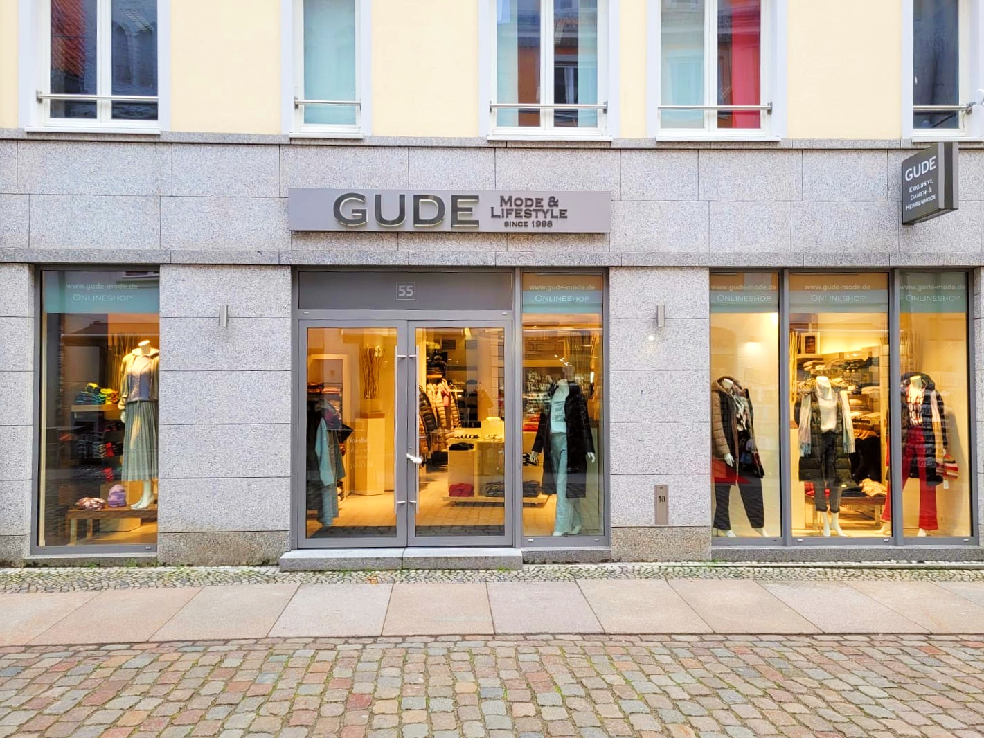Gude fashion and lifestyle