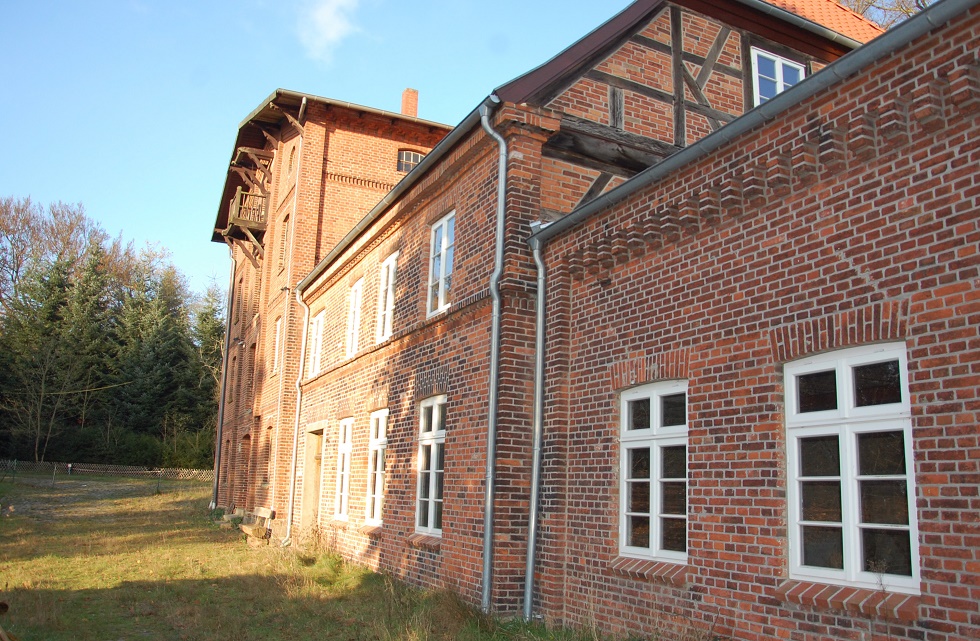 Shield mill shield field